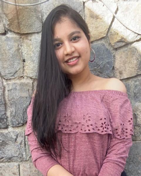 Khushi - Home Tutor in Model Town, Delhi for Class 8 Tuition