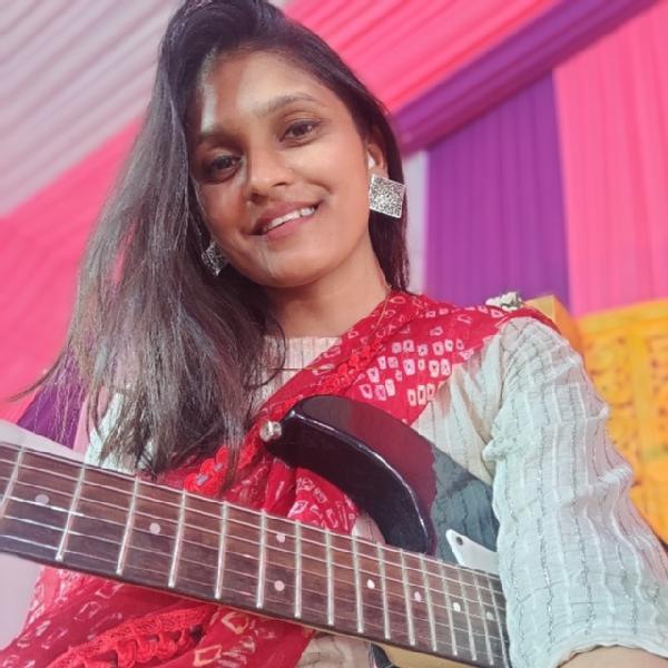 Pooja Jain - Home Tutor in Bhiwandi, Mumbai for Guitar