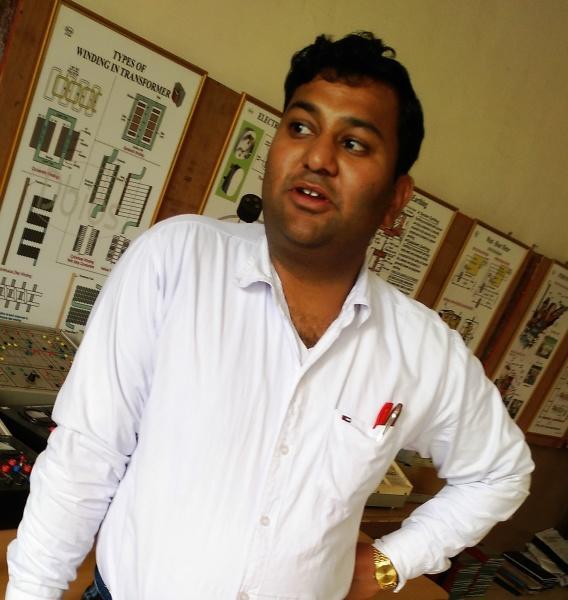 Pradeep - Expert of Electronics & Communication Engineering Subjects in ...