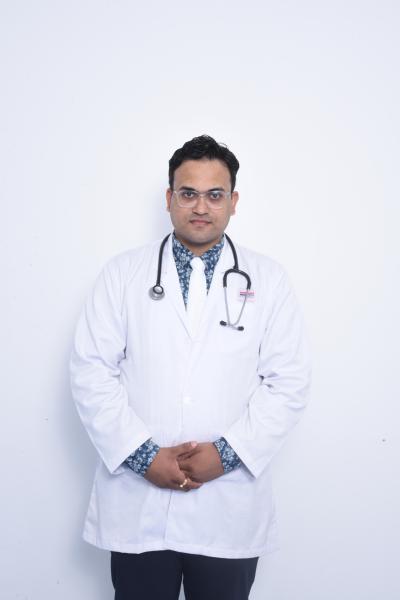 Dr. Siddharth Jain - Gold Medalist in Internal Medicine with 8 years of teaching...