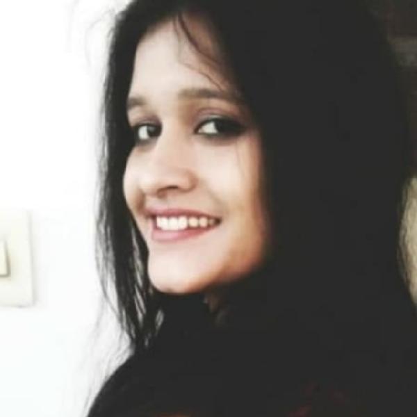 Swati Jha Home Tutor In Bhugaon Pune For Class I V Tuition