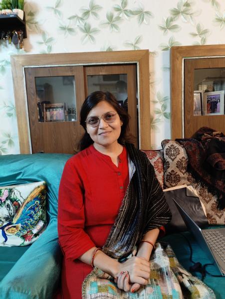 Meenakshi K. - Native Hindi Speaker with 2 Years of Teaching Experience ...