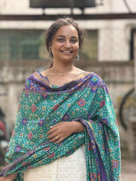 Subhashini - Trained Carnatic singer completed Diploma in Music in ...