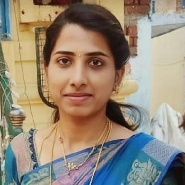 Hemalatha - Bharathanatyam dance Teacher with 10yrs of experience in Koothiyarkundu, Madurai