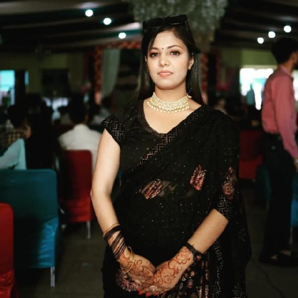 Shweta - Home Tutor in Distt.Court Una, Una for Spoken English