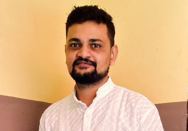 Akshay Patil - A Trusted Mentor with 12 Years’ Experience — From Aakash ...