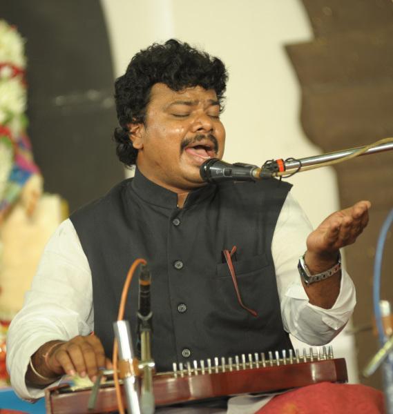 Dr. Krishna Ballesh - Vocalist in Ganapathy, Coimbatore