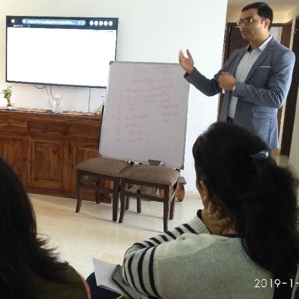 Vivek Singhal - Learn how to make money from Stock Market in Sector 49 ...