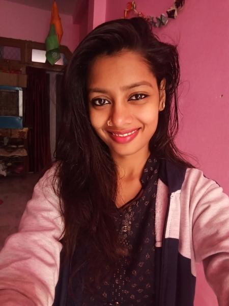 Arti - Trainer & Teacher in Sector 7, Delhi for Computer