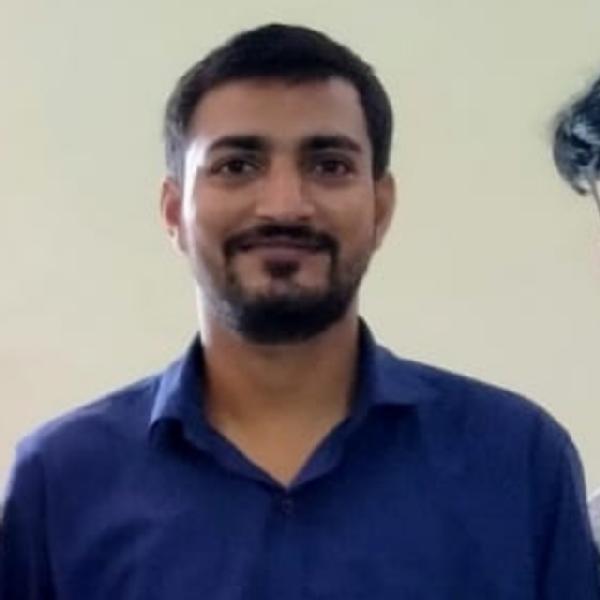 Suresh - Physics faculty for iit jee /neet in Bandikui, Dausa