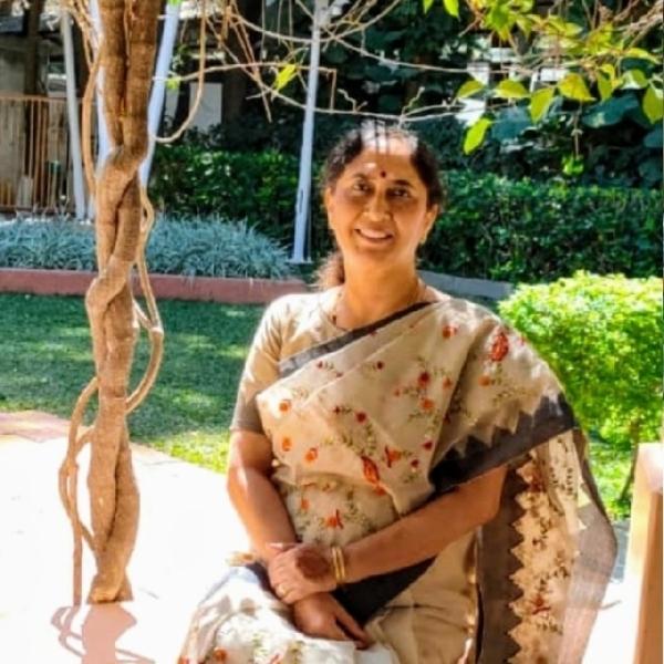 Veena - Online Tutor in Jayanagar 5th Block, Bangalore for GRE Coaching