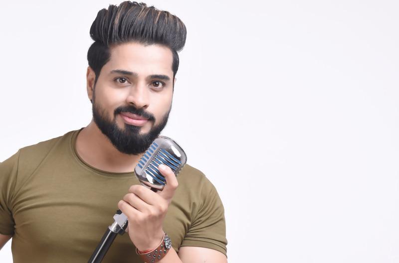 Neeraj Bakshi - Experienced & certified Singer from Gandharva ...